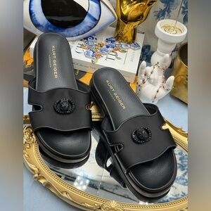 Kurt Geiger | Shoes | Kurt Geiger London Nwob Chelsea Cut Out Slide ...